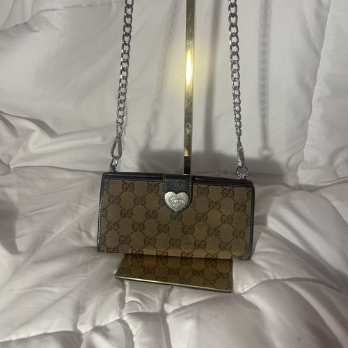 Gucci Heart Snap Wallet on chain | eBay