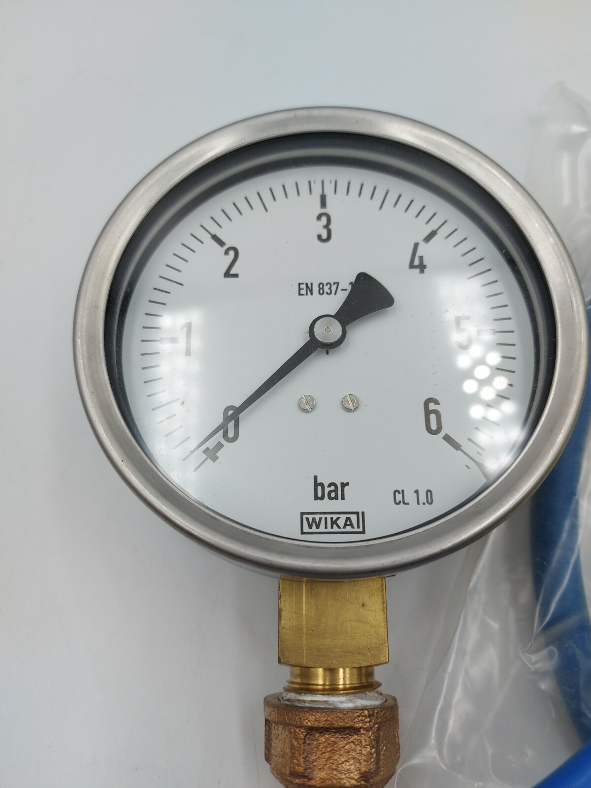 WIKA Pressure gauge manometer per EN 837-1 6 BAR cl1.0 | eBay