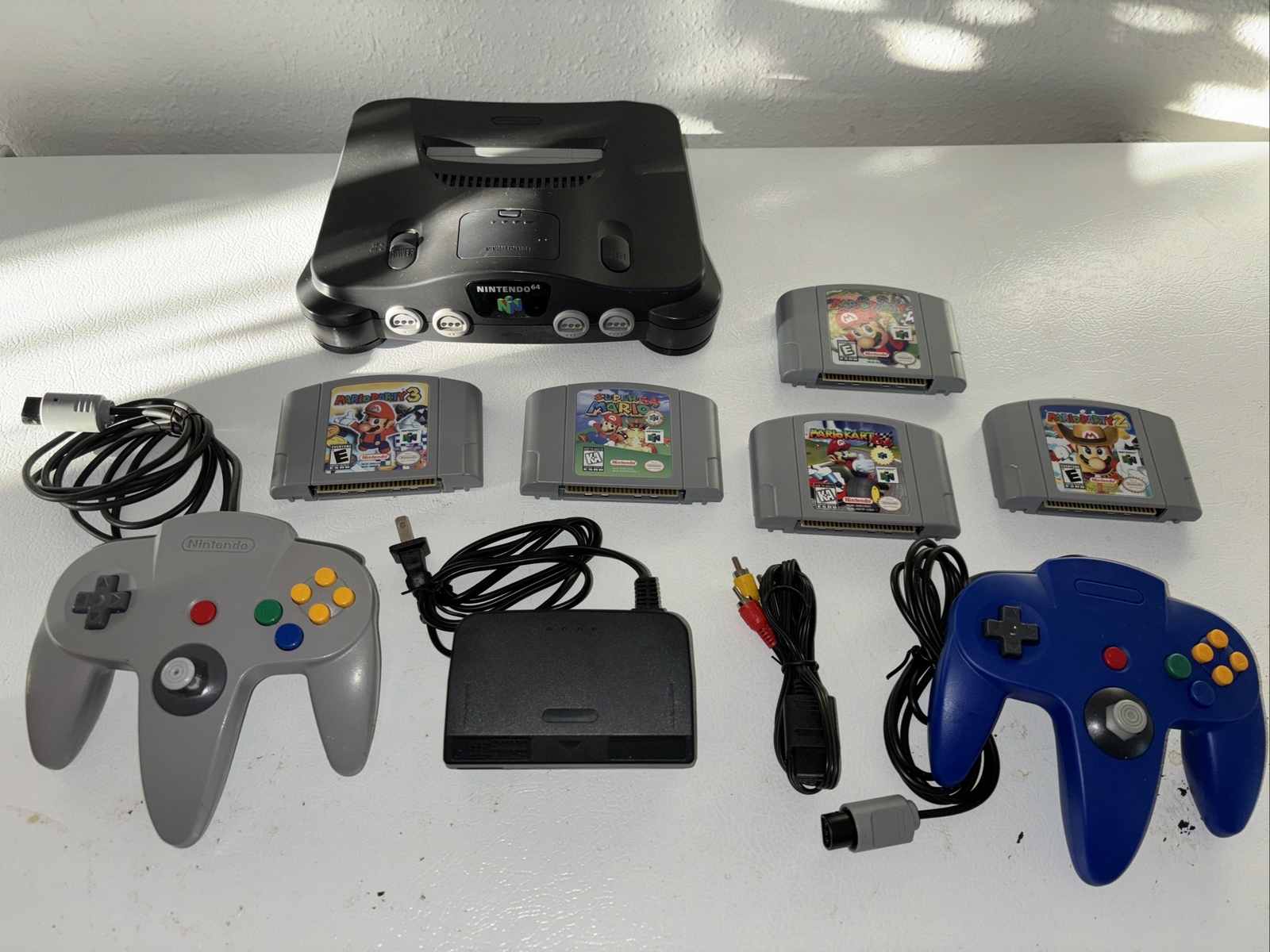 Wow Nintendo 64 console + 2 Controllers 5 Mario GAMES Party 1 2 3 Mario ...
