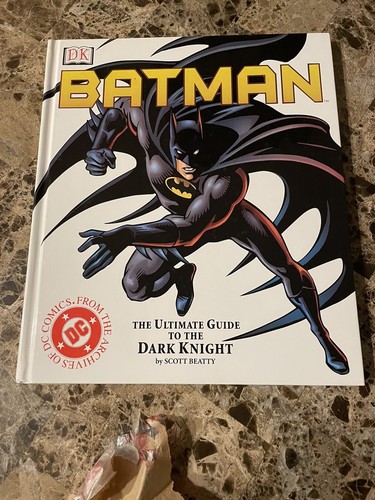 Comic DC Hardcover BATMAN:THE ULTIMATE GUIDE TO THE DARK KNIGHT 1st ...