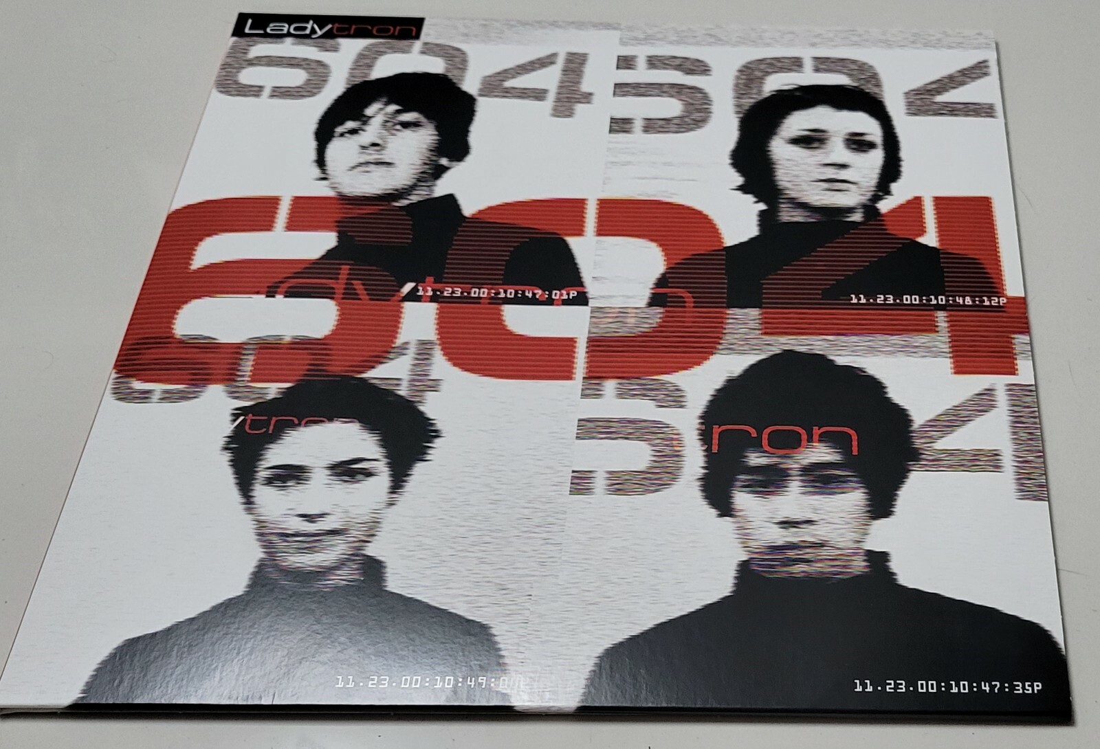 Ladytron 604