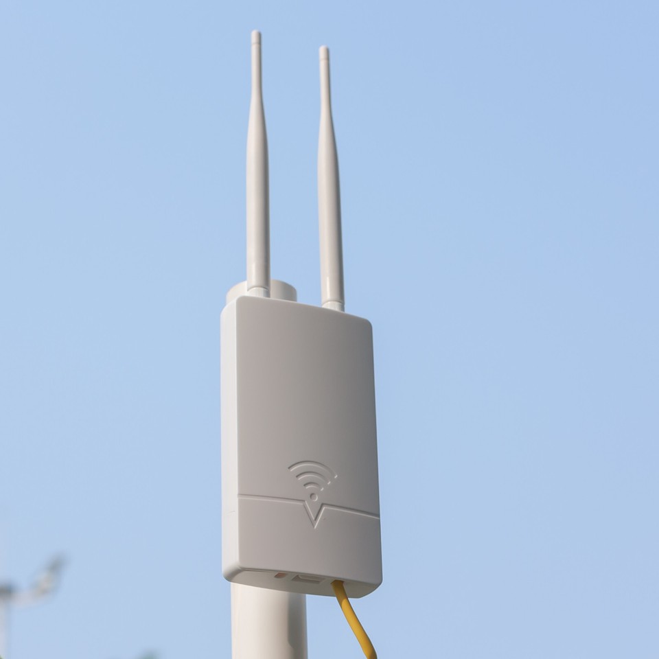 1200MBps Wireless Dual Band Long Range Extender Waterproof AP Router ...