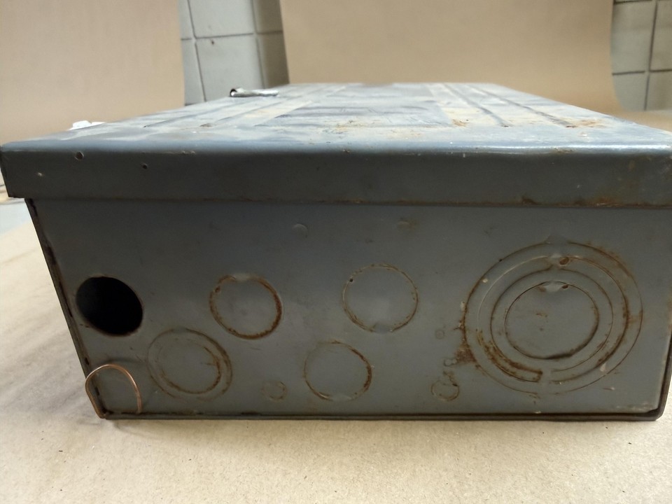 Vintage Wadsworth Gray Metal Surface Fuse Panel Box 120/240V Wall Mount ...