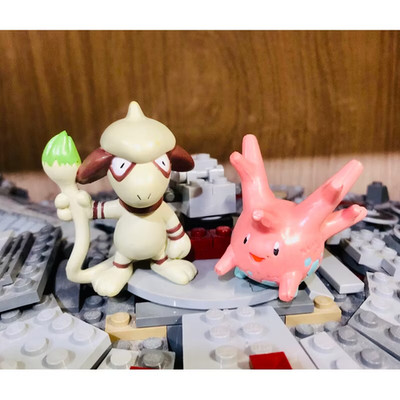 Corsola & Smeargle Tomy Moncolle Figure Authentic Vintage Pokemon CGTSJ ...