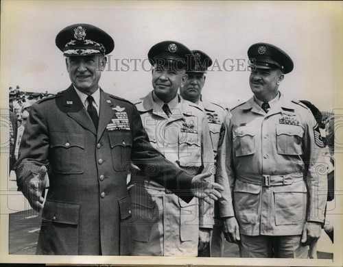 1961 Press Photo Andrews AFB MO Gen Thomas D White USAF Chief of Staff ...