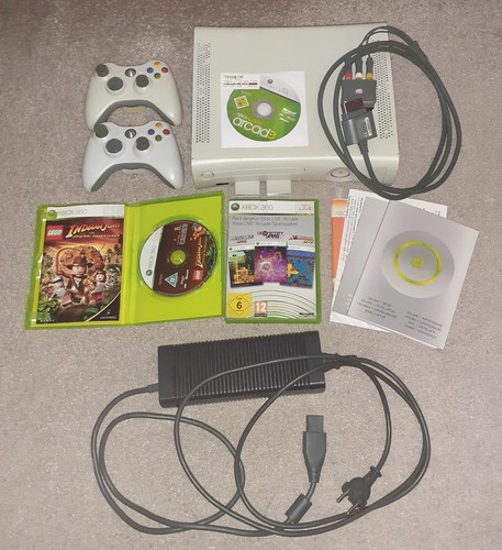 XBOX360 Konsole/ vollständig+ 2 Controller/ Speicherkarten/Bomberman ...