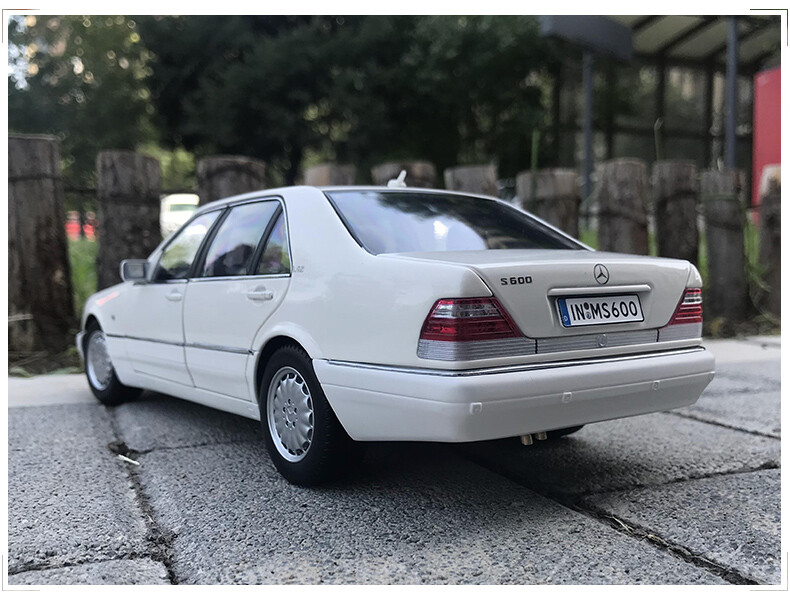 1:18 Mercedes-Benz S600 W140 1990 Tiger head Simulation Alloy Static ...
