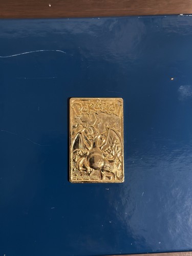 1999 NINTENDO CHARIZARD LIMITED EDITION 23K GOLD PLATED TRADING CARD ...