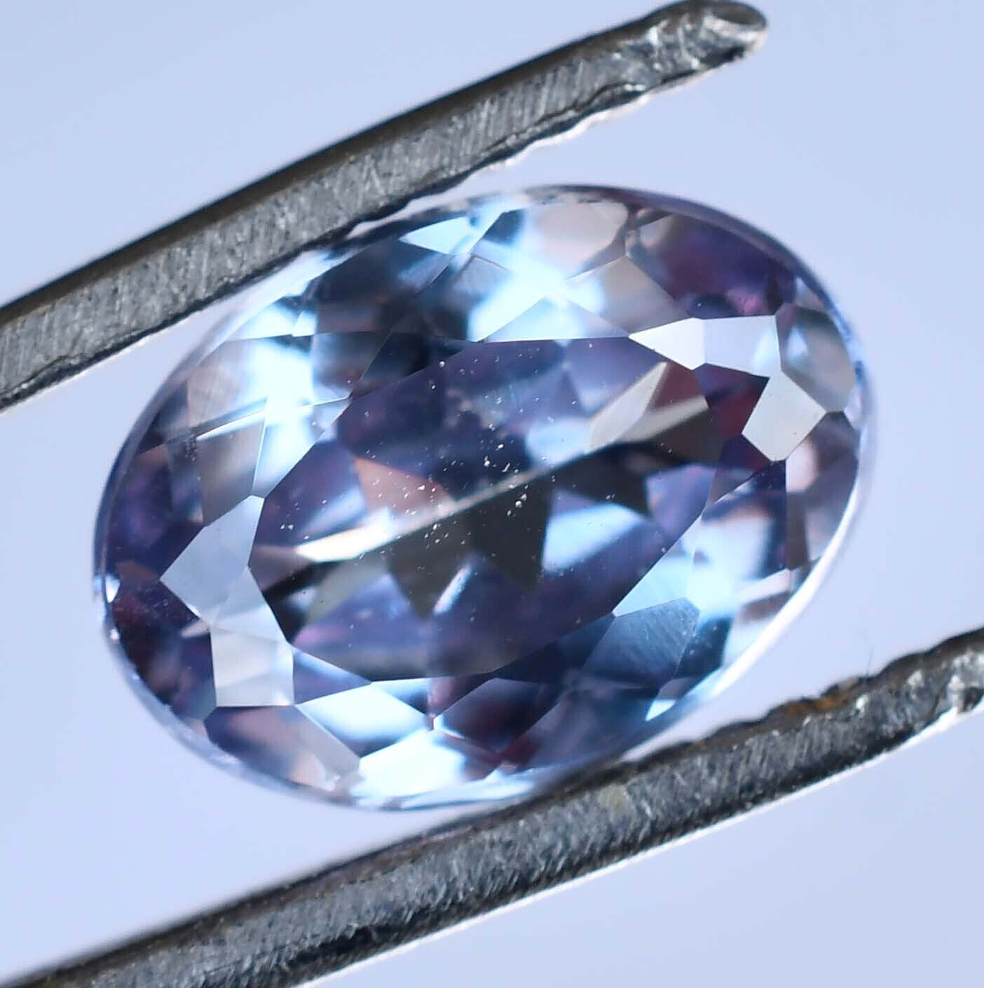 3,00 ct natürlicher grau-lila Musgravit oval zertifiziert Tansania ...