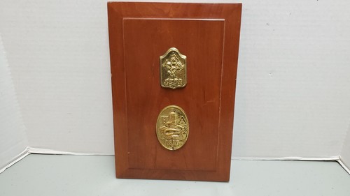 VINTAGE REPRO. FIRE INSURANCE MARK BADGES ON WOOD PLAQUE PHILADELPHIA ...