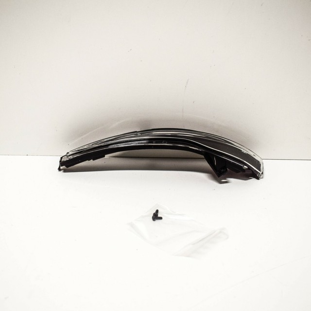 MB C-class W205 Right Wing Mirror Turn Indicator A0999067201 Genuine ...