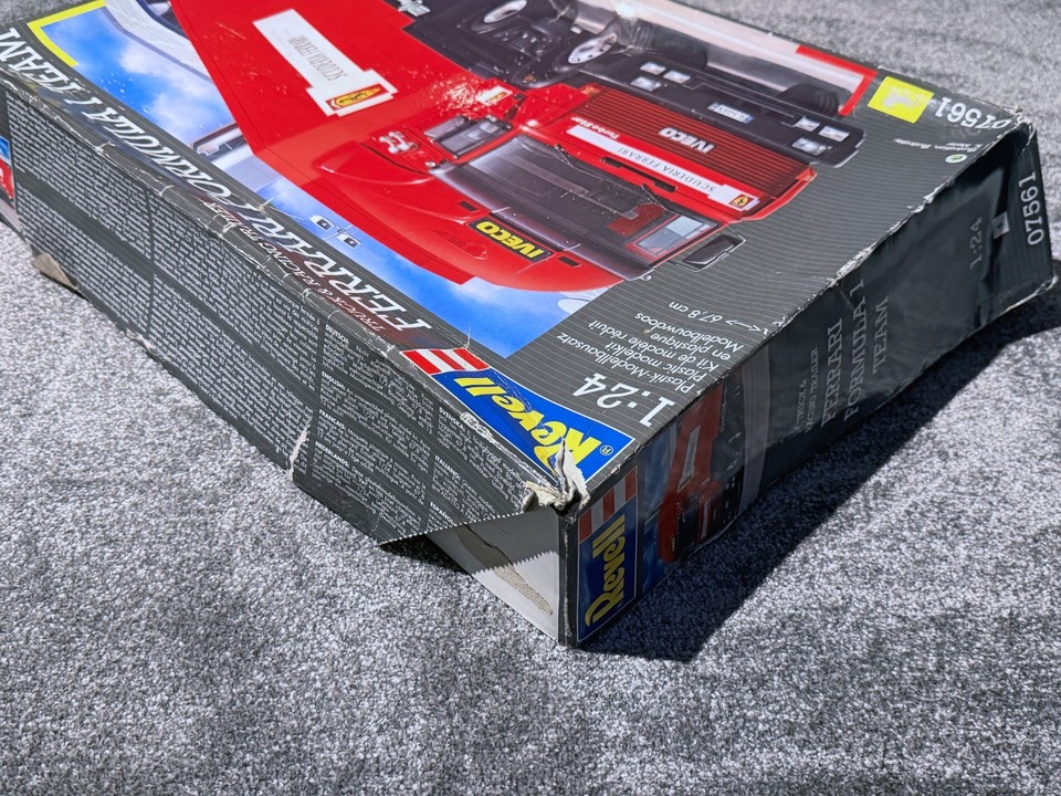 Revell 07561 Ferrari Formula 1 Team 1:24 Model Kit – Sealed Parts, Box ...