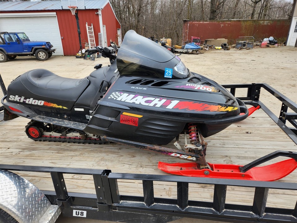 98 SKI-DOO 700 MACH 1 TRIPLE CK3 Z 15 x 121 rubber drive track Kimpex ...