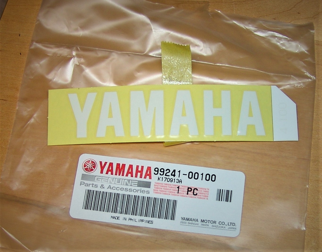 New OEM Yamaha Windscreen/Windshield Emblem/Decal FZR400 FZ600 FZ750 | eBay