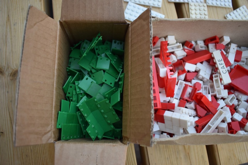 Airfix Betta Bilda job Lot huge amount of Bricks Roof Tiles Inc some ...