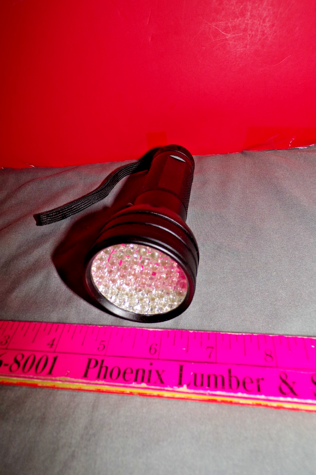 Amuoc LED Germ Killing Flashlight Light up That Virus VERY NICE ...