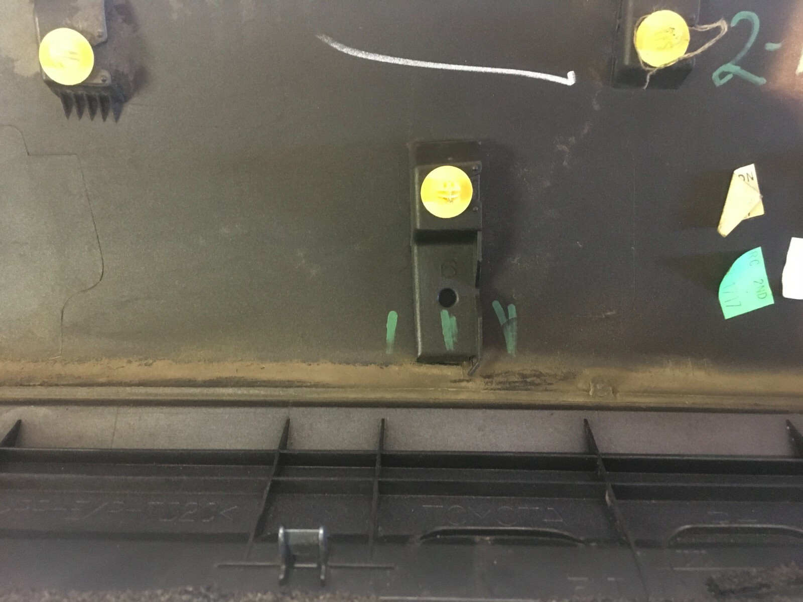 2014-2019 Toyota Highlander rear right door molding OEM | eBay