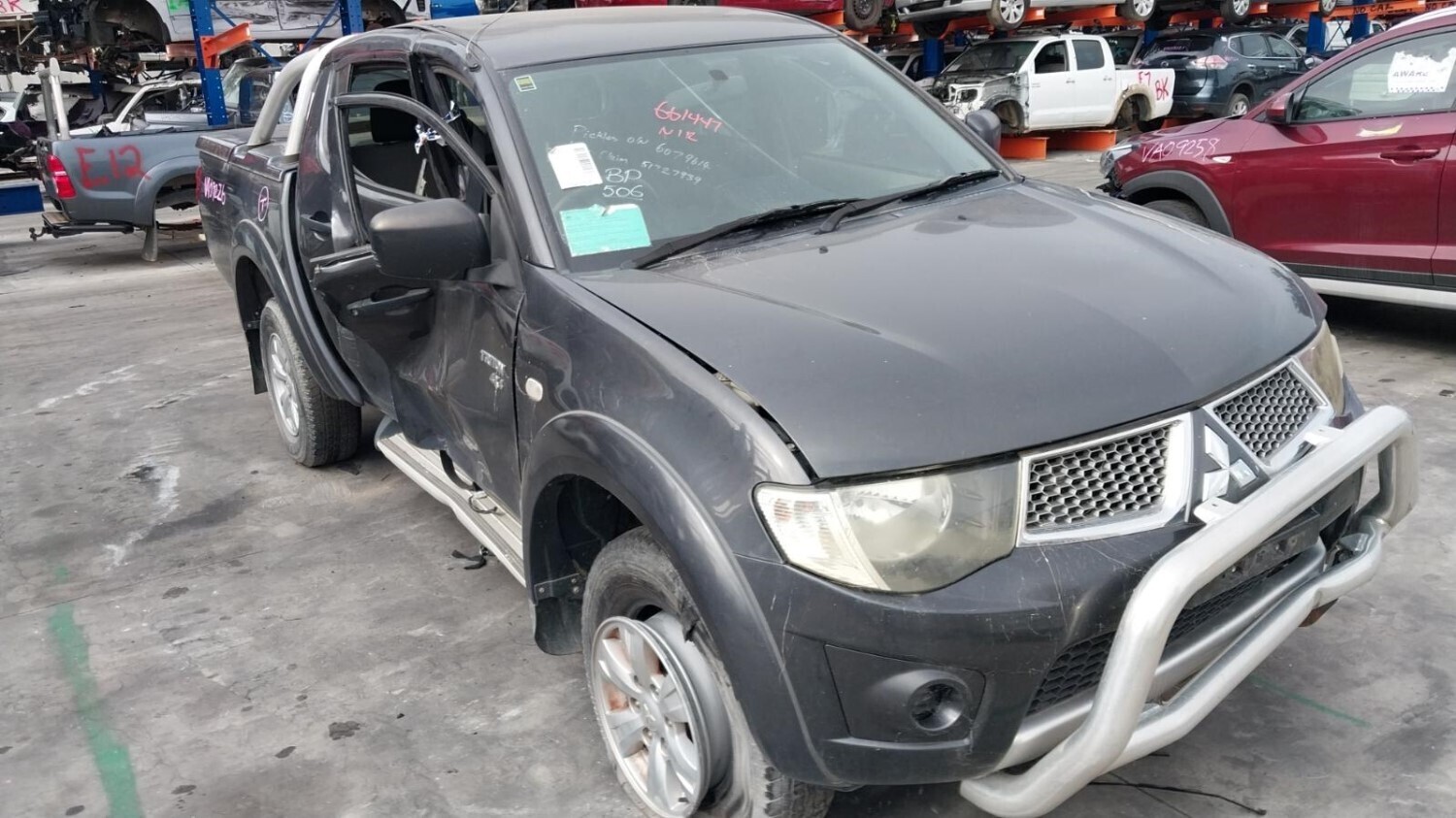 Mitsubishi Triton Right Rear Power Window Switch | eBay