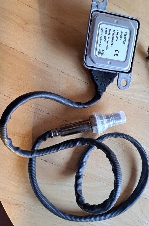 NEW Original GM NOX SENSOR LAMBDA for GM 12665215 2014- Silverado ...