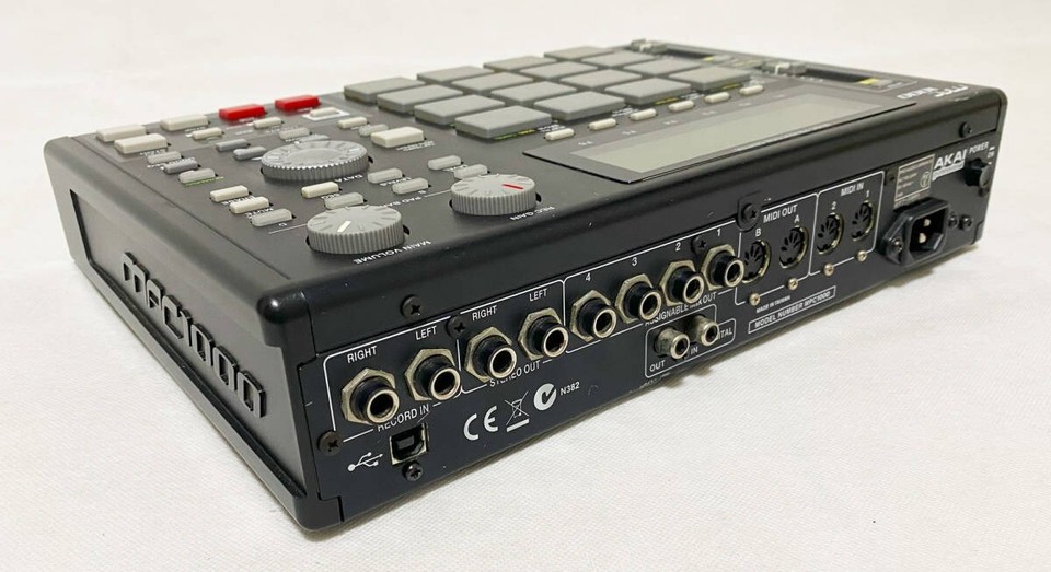 AKAI professional MPC1000 BK Sampling Machine Sampler Music Black pad ...