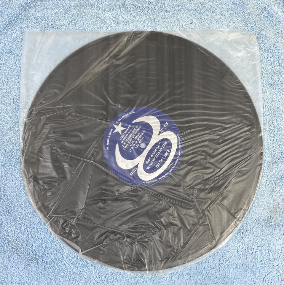 The Lilly Brothers & Don Stover Holiday In Japan Part 1 Vinyl LP 1974 ...