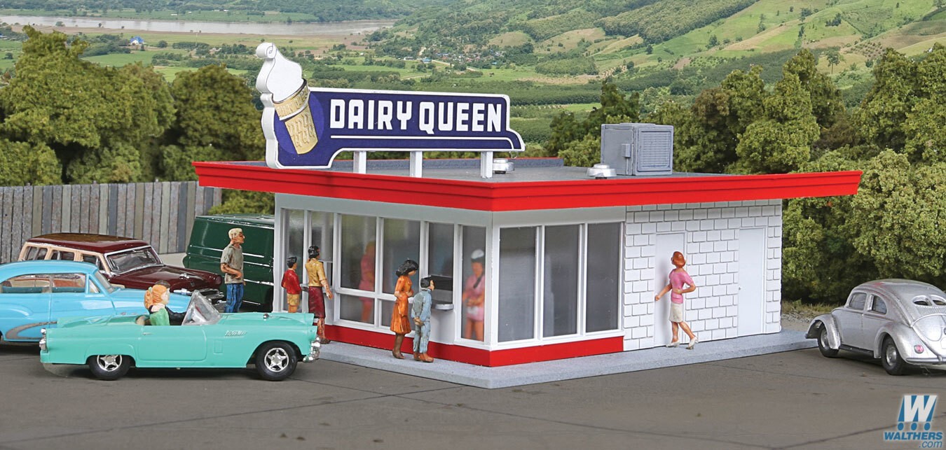 3484 Walthers Cornerstone Vintage Dairy Queen Ice Cream Stand HO Scale ...