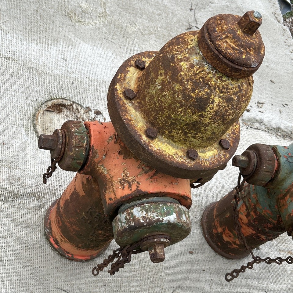 Two Fire Hydrant Heads Kennedy 1997 31” Tall X 17” Wide 4-1/2 Size ...