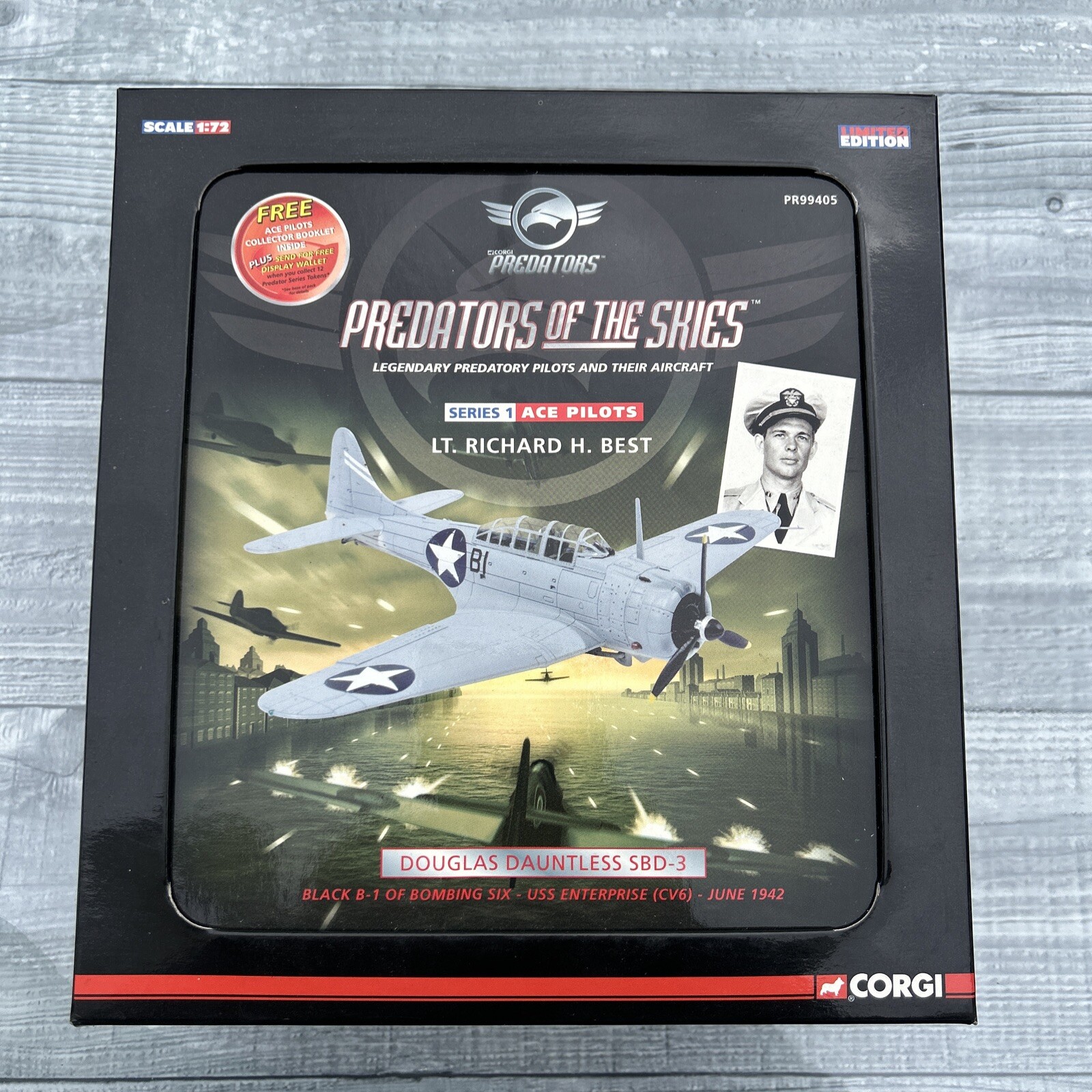 Corgi Predators of The Skies Douglas Dauntless Sbd-3 Richard Best Ltd ...