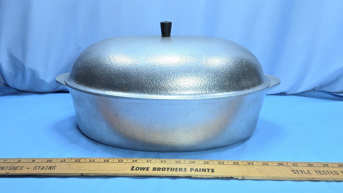 Vintage Club Aluminum Cookware Hammercraft Oval Dutch Oven