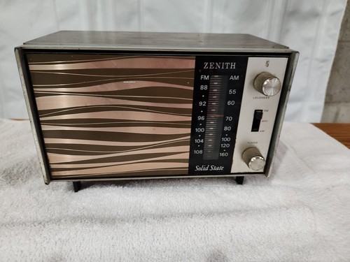 Rare Late 1960's vintage zenith solid state radio | eBay