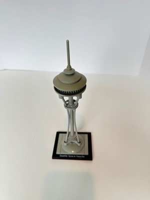 LEGO ARCHITECTURE: Seattle Space Needle (21003) COMPLETE SET ...