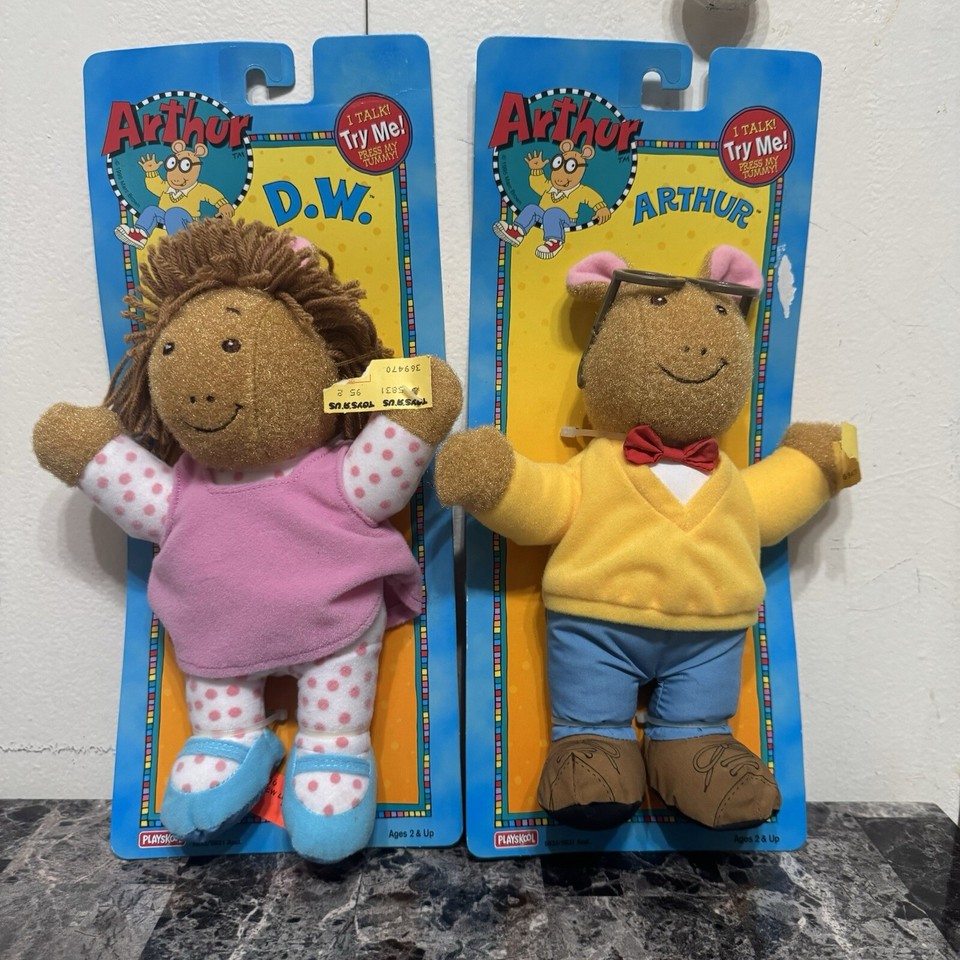 1996 PLAYSKOOL Arthur Talking D.W. Sister 10" Plush Doll & Arthur On ...