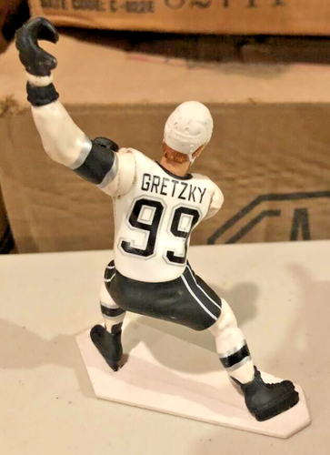 Hard to Find Wayne Gretzky Los Angeles Kings Starting Lineup SLU OPEN ...