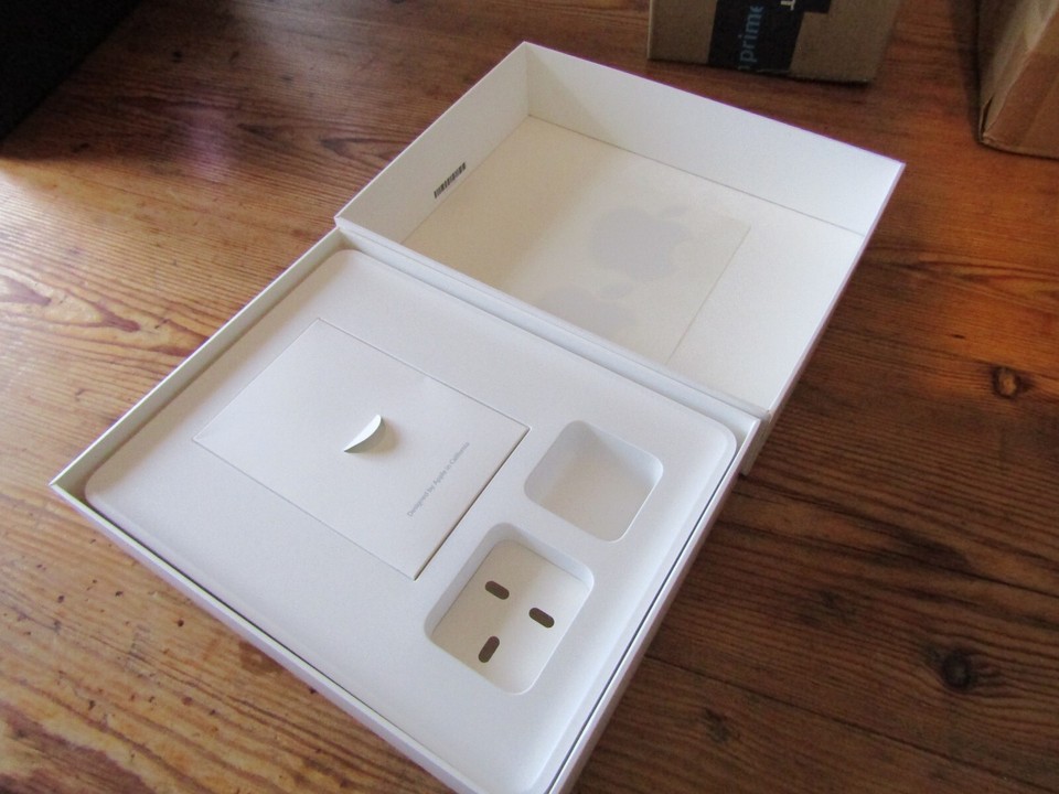 Apple iPad EMPTY BOX 3rd Gen (32GB) MD329B/A. | eBay