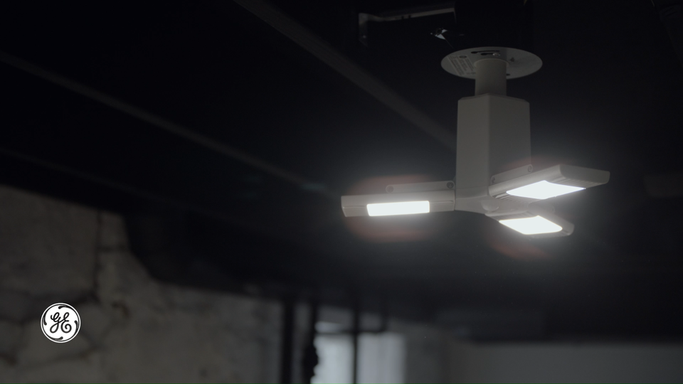 GE Ultra Bright LED Exceptionally Bright Light 8000 Lumens Utility Work ...