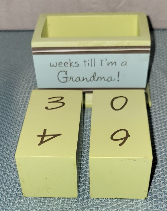 Hallmark ,Weekly, Perpetual Calendar, Weeks Till I'm a Grandma Gift ...