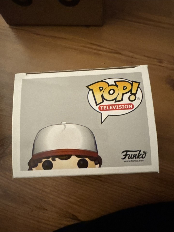 Dustin (W/ Compass) #424 Funko Pop! Television Stranger Things | eBay