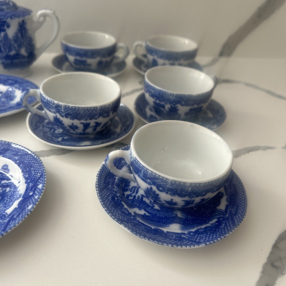 Vintage Miniature Childs Blue Willow Tea Set 19 Pieces Made In Japan | eBay