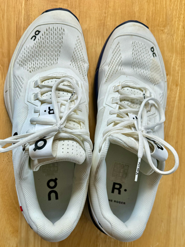 ON (Swiss Engineering) - THE ROGER Pro Mens Tennis Shoe | White/Acai ...