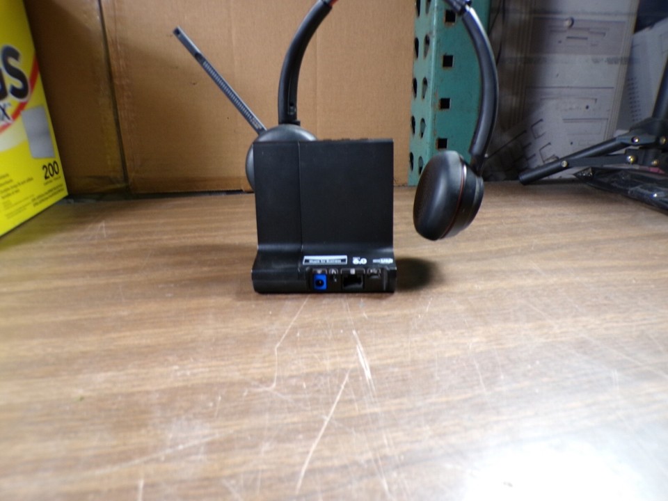 Plantronics Savi 8220 Stereo Headset and W8200B Base Only | eBay