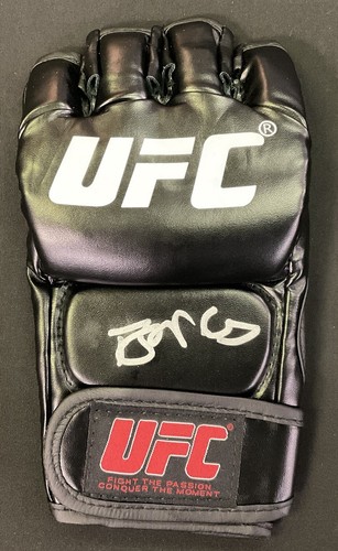 JON BONES JONES Signed Autographed UFC MMA Fighting Glove JSA AX18110 ...