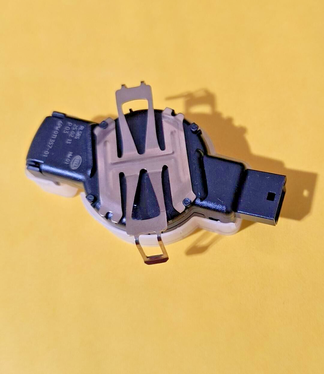 2012-2018 Tesla Model S Rain Sensor HELLA 6pw011357-01 Rlsbs for sale ...