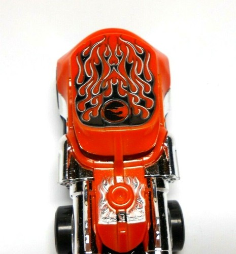 2009 Hot Wheels Mystery Car Shell Shock Orange with Treasure Hunt Flame ...