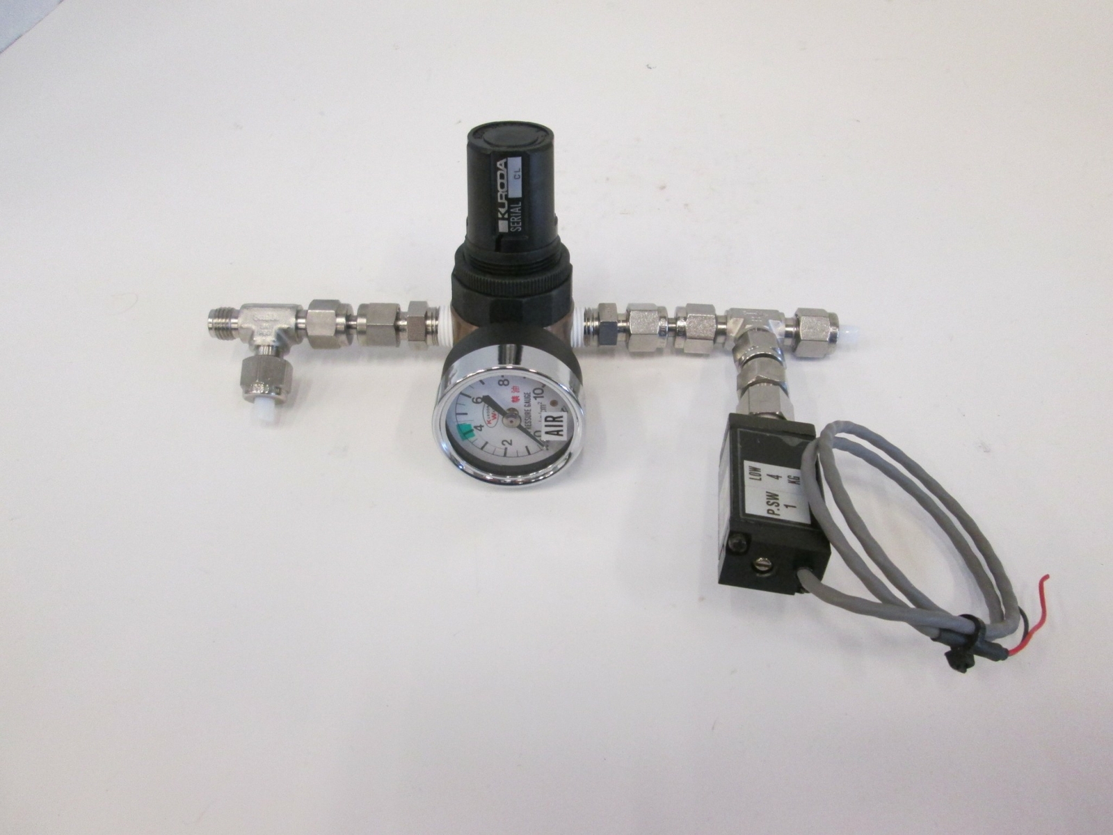 SMC w/ CDA Regulator, Pressure Switch, Gauge | eBay