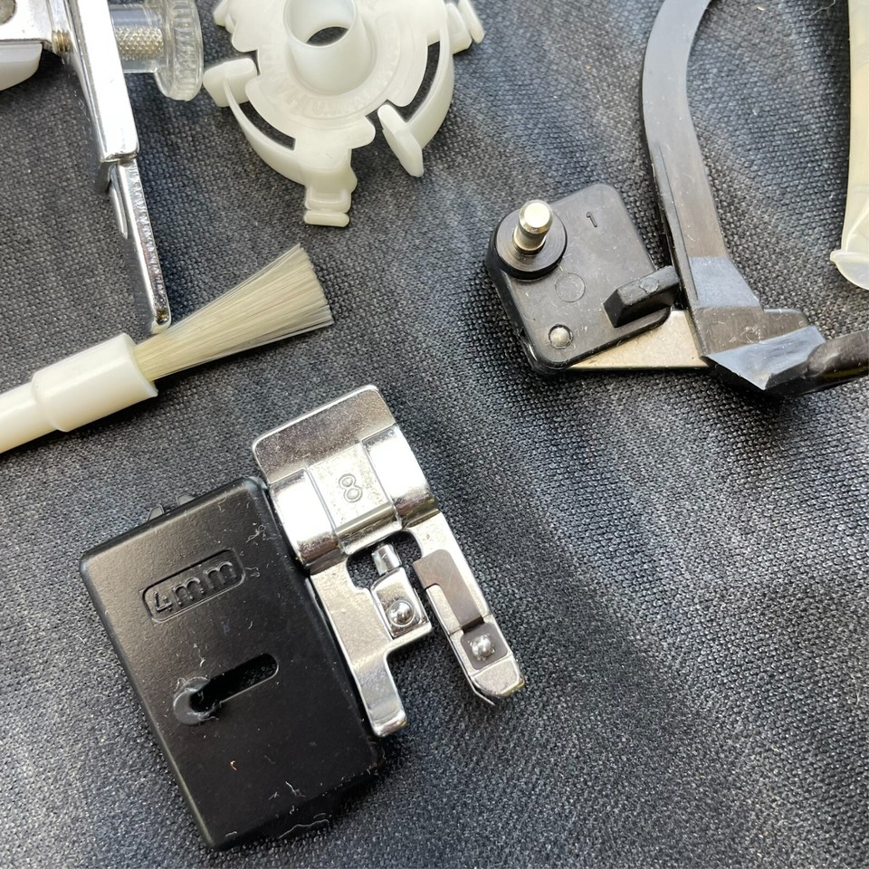 Pfaff Tipmatic 1035 Sewing Machine NO CORD UNTESTED EUC and Accessories ...
