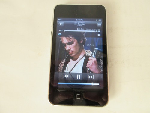 Apple iPod Touch 2nd Generation 8GB With (1333songs MC086LL) | eBay