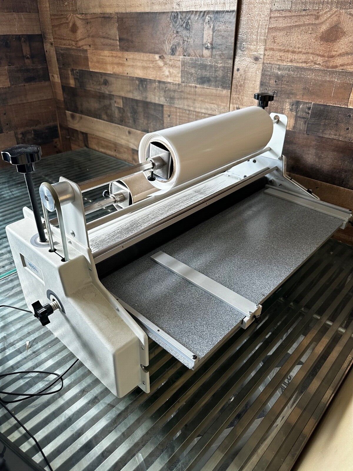 Gerber edge 2 w/envision 375 and Ledco Pre Masker and omega software ...