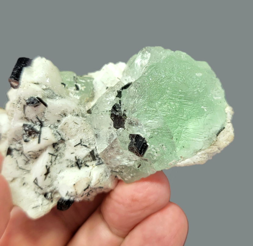Beautiful Green Fluorite w/ Schorl Feldspar matrix from Skardu/Pakistan ...