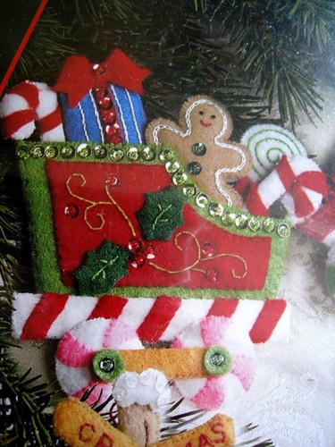 Bucilla Candy Express Felt Ornaments Applique Kit 86157 Set of 6 for ...