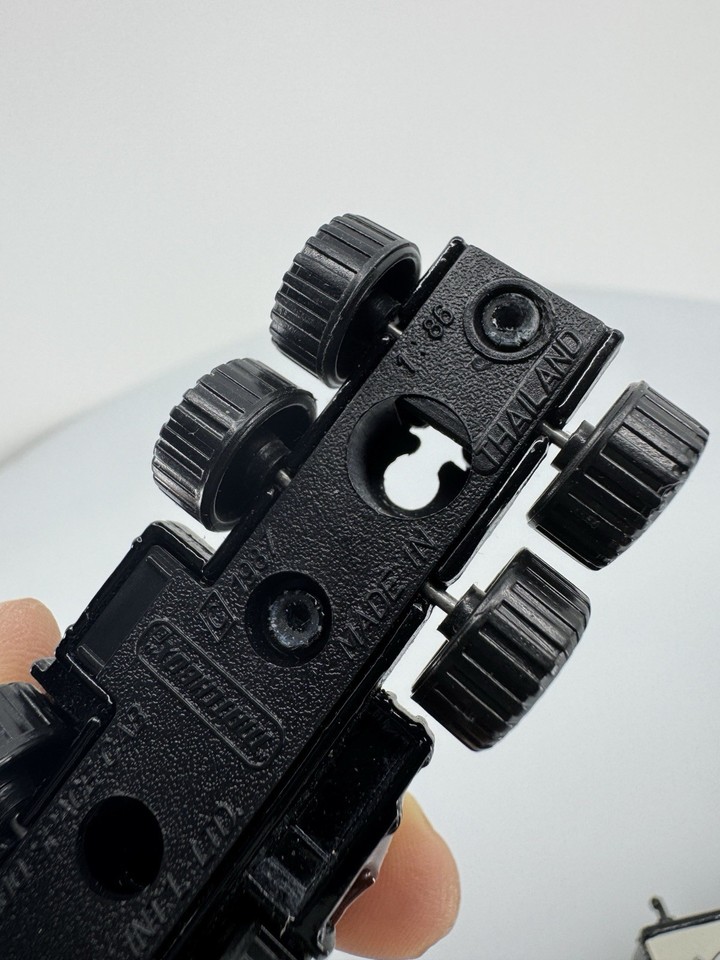 1987 Matchbox DAF3300 Space Cab UPS Cab And Trailer 1:86 Semi | eBay